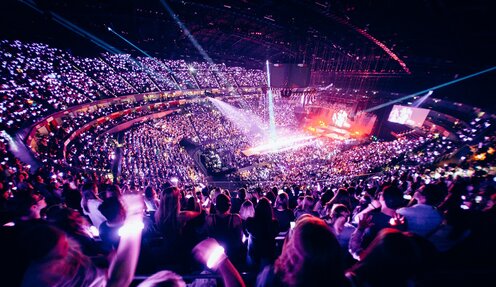 Ayliva Tour 2025 | Exklusive VIP-Tickets für das ultimative Konzert-Highlight